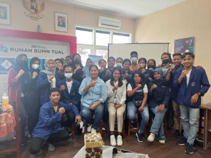 Belajar Mendesain Kemasan, Mahasiswa Polikant Praktek di Rumah BUMN Telkom